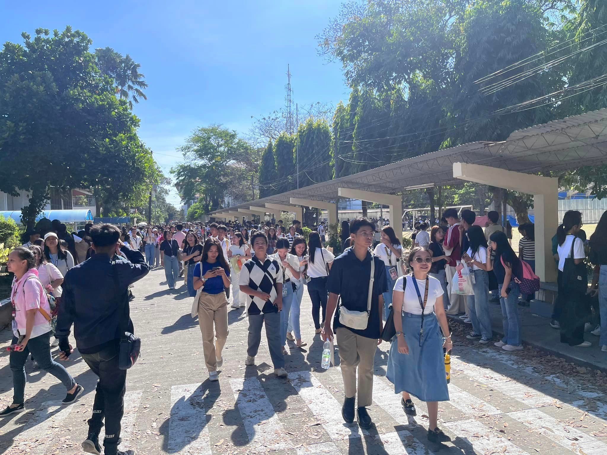 4 in 10 Filipino college students dropping out despite free tuition law