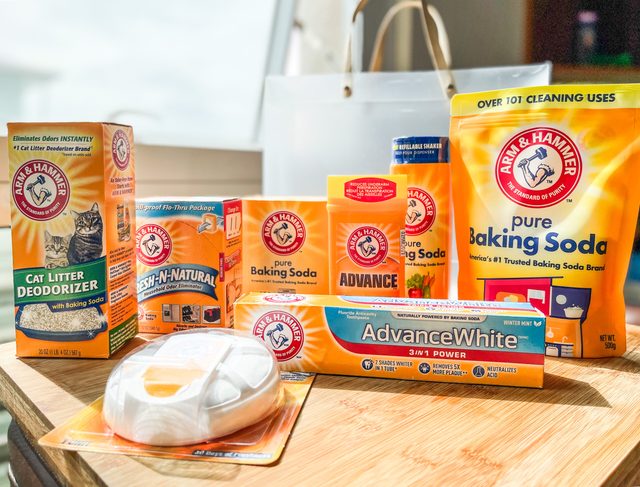 [Kitchen 143] Arm & Hammer, the little orange box that can