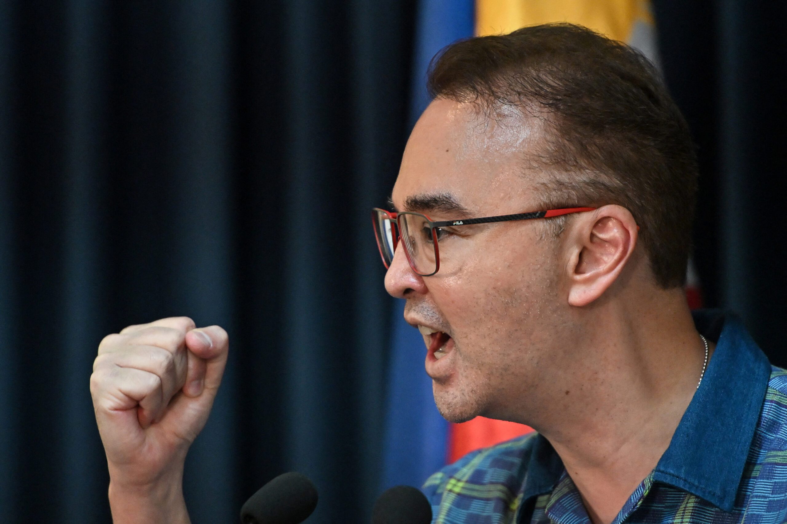 Alan Cayetano should resign as Senate president, says minority bloc