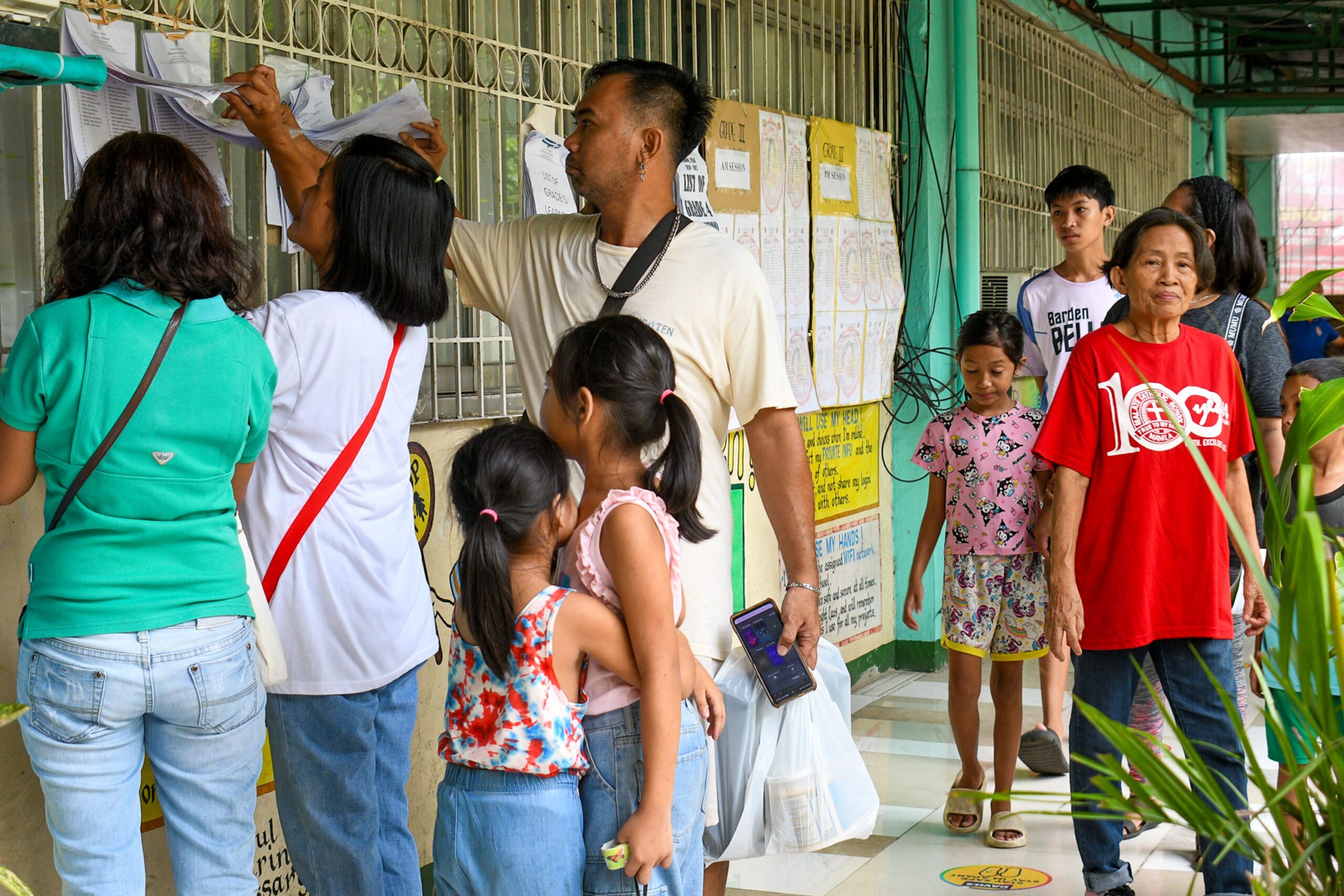 Philippine public schools roll out three-term calendar as academic year ...